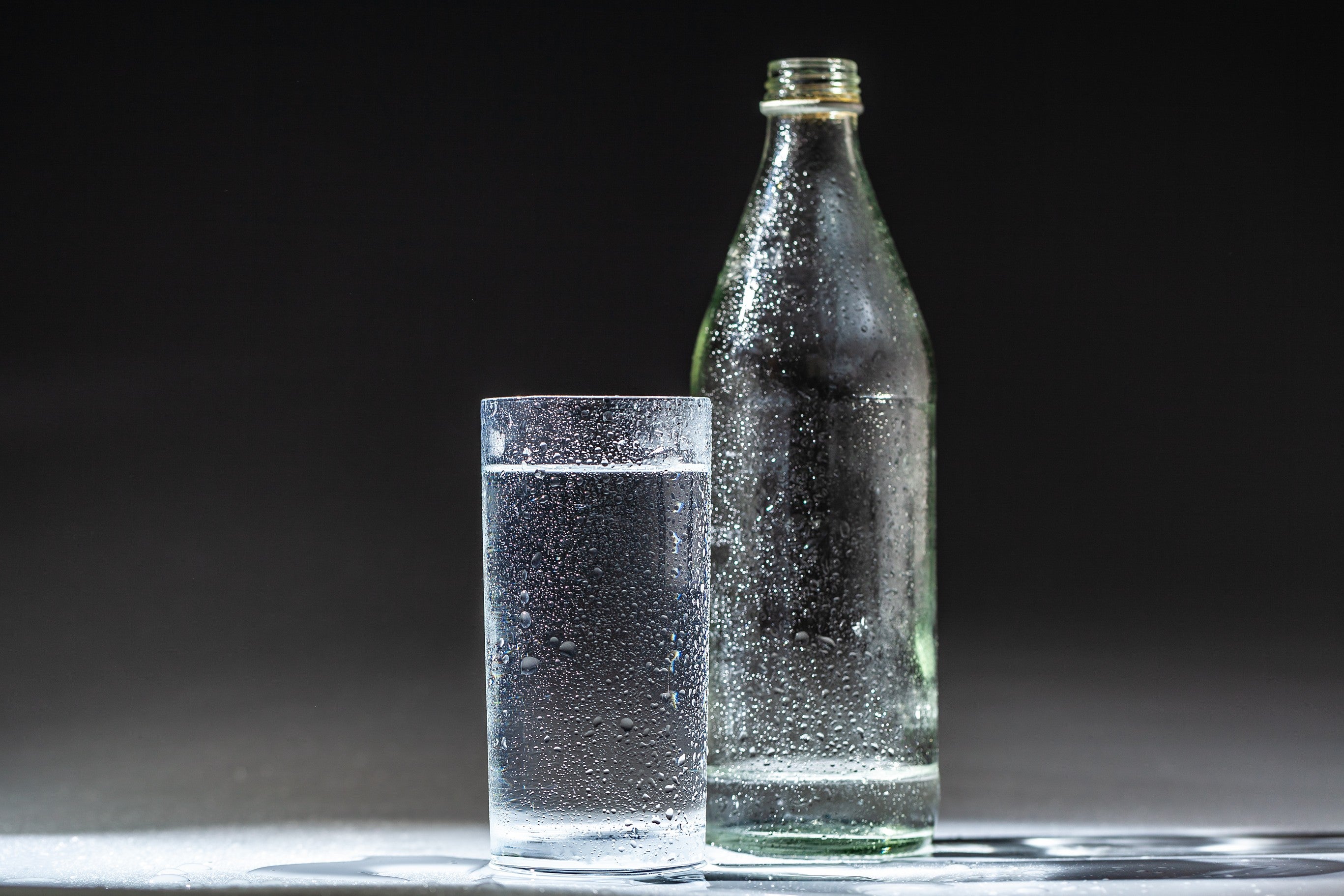 7 Surprising Benefits of Sparkling Water - GOOD IDEA